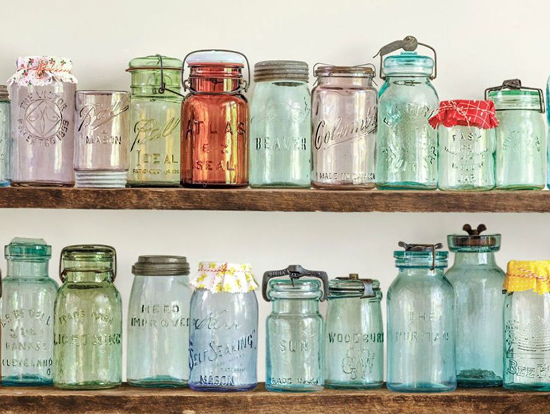 8 Ways to Decorate Mason Jars For a Beautiful, Light-Filled Window ...