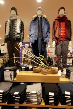 Finally! Uniqlo Is Now Open at Tysons Corner Center - Washingtonian