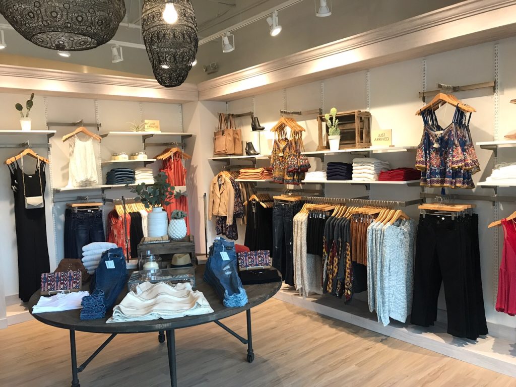 Boho Babes Get Excited: South Moon Under Is Coming to Georgetown ...