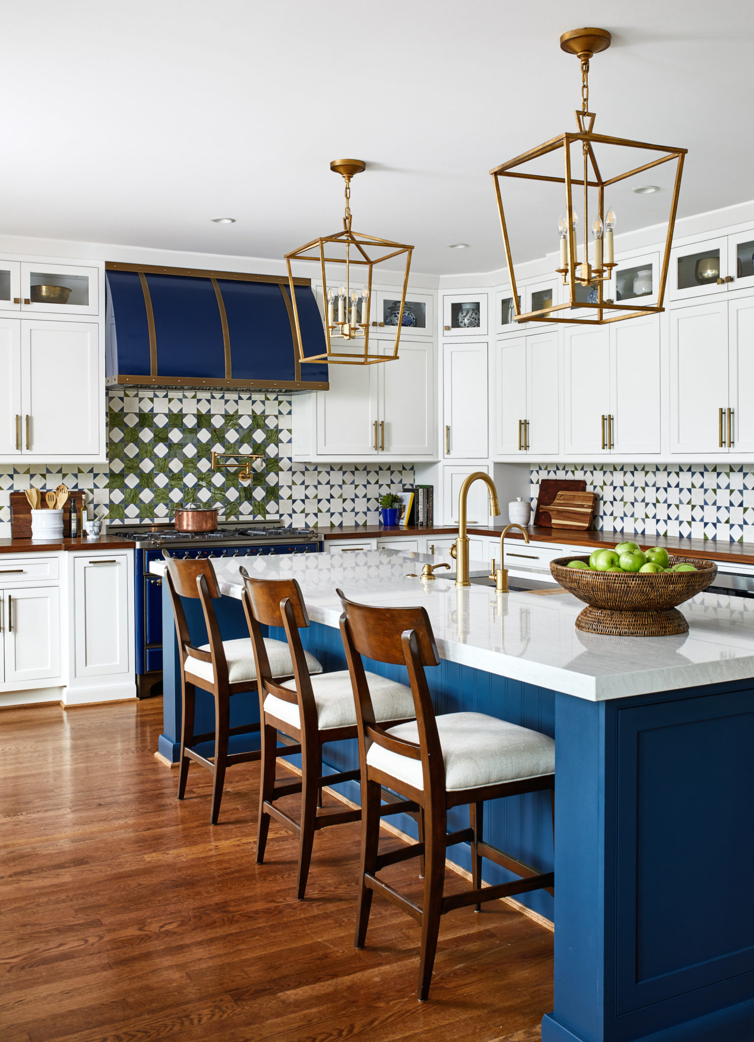 These 5 Stunning Kitchens Prove Brass Works With Every Style ...