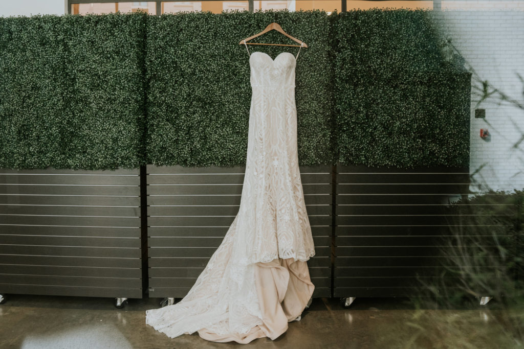 This Couple Held Their DIY Wedding at a Bowling and Bocce Venue ...