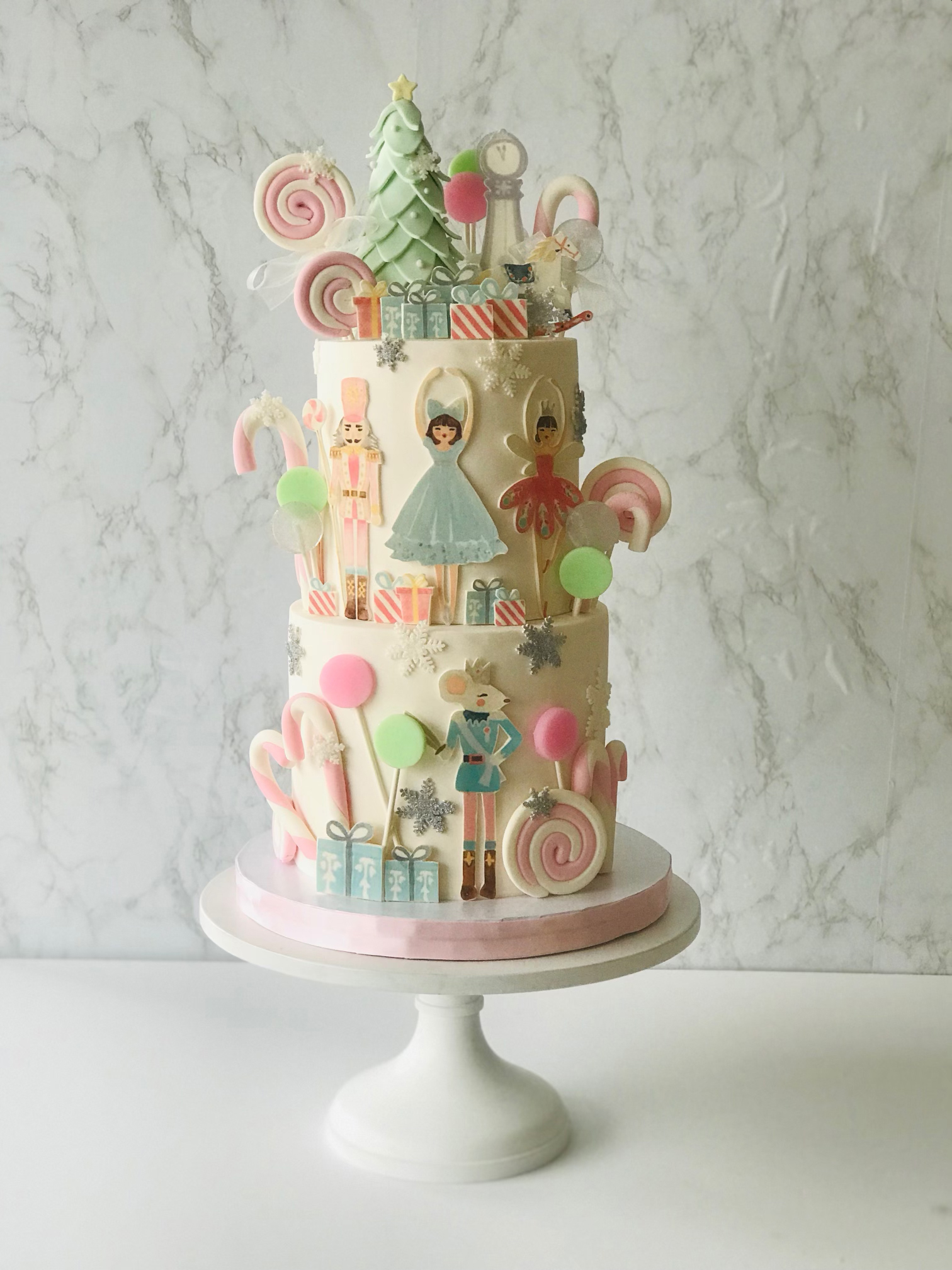 Inside the Extra-Pricey, Extra-Fabulous Birthday Bashes That Guilt ...