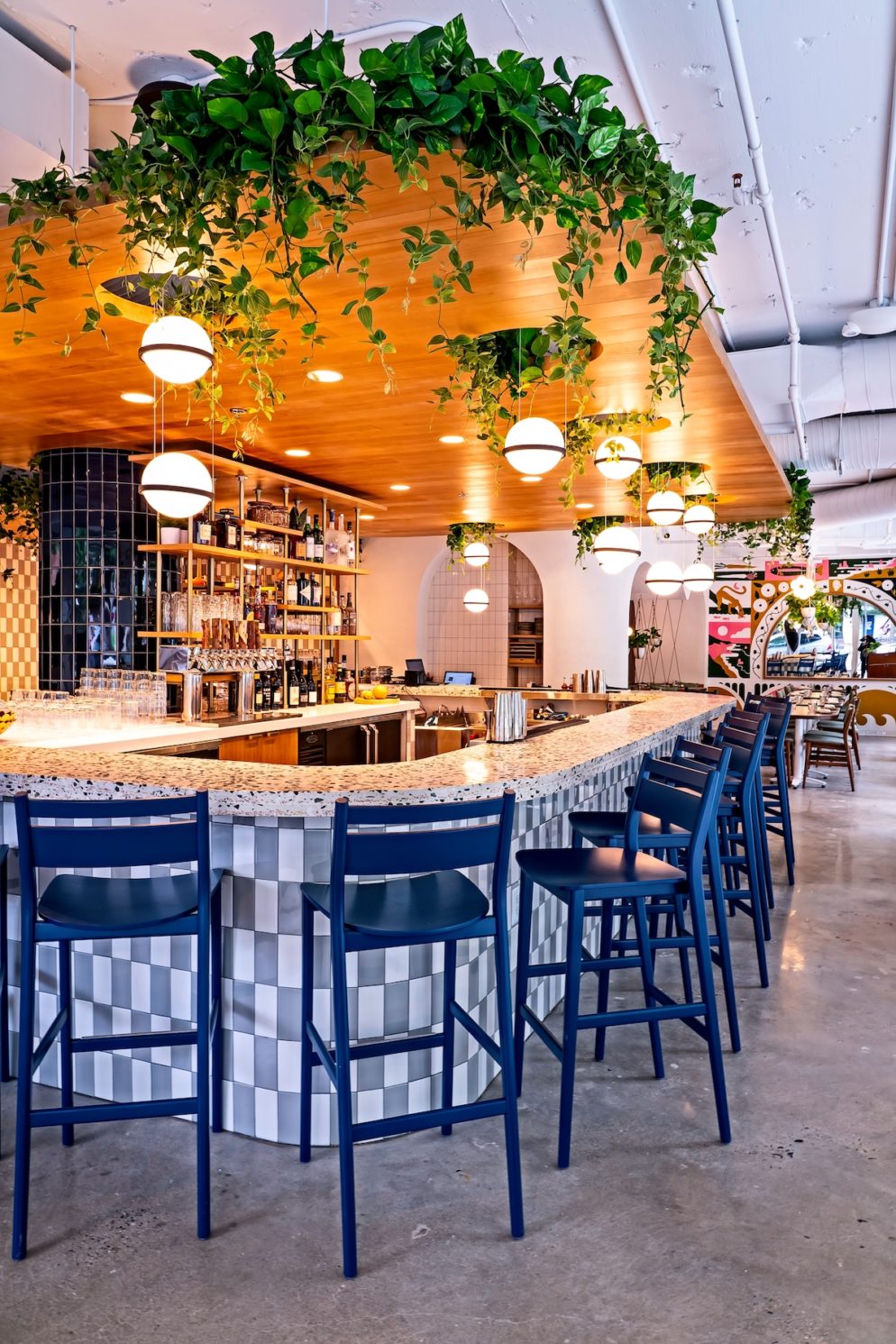 California Restaurant and Patio Bar Ivy Opens in Clarendon