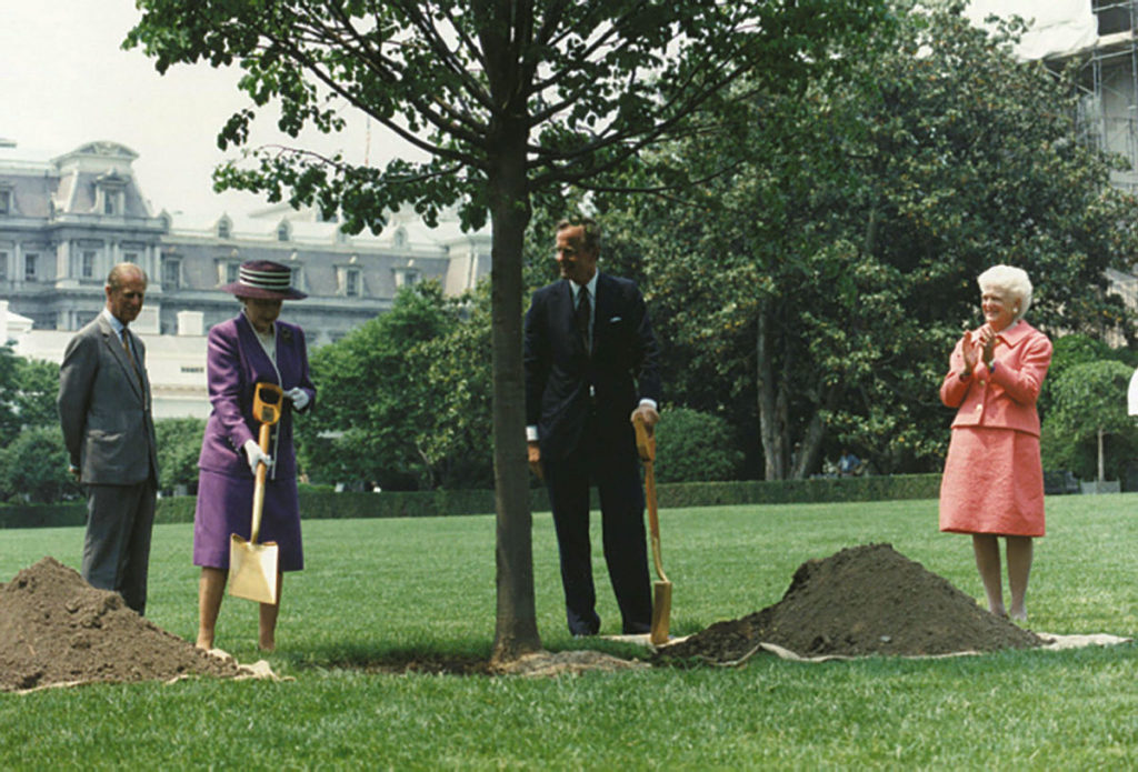 PHOTOS: Looking Back at Queen Elizabeth’s Visits to DC - Washingtonian