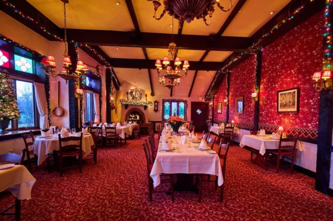 Festive Holiday Bars and Restaurants for Christmas in DC