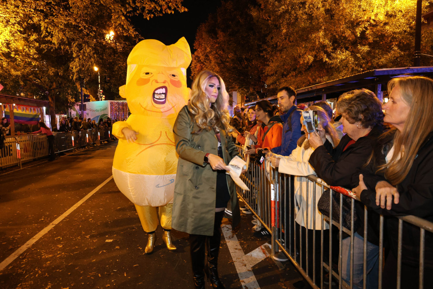 PHOTOS: DC’s Famous 17th Street High Heel Race - Washingtonian