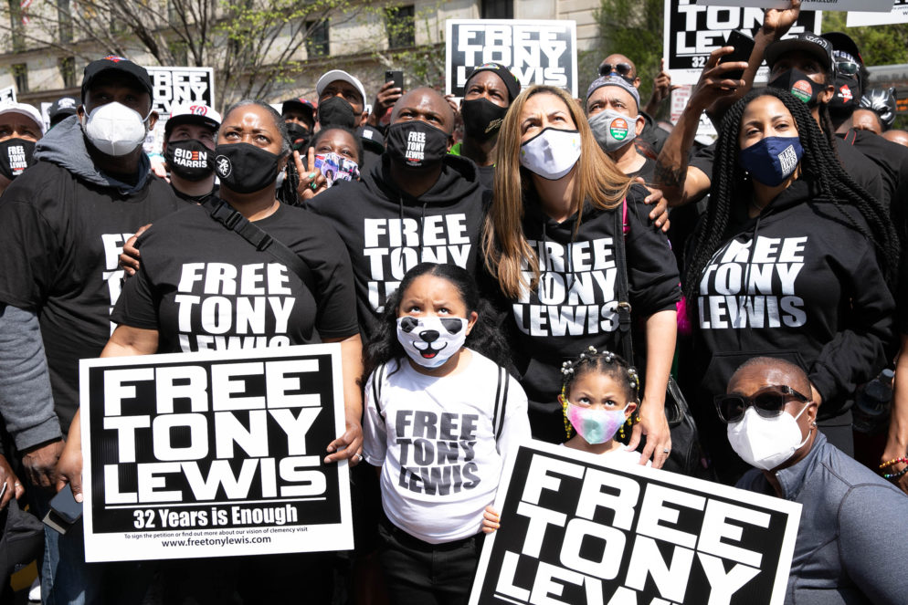 How #freetonylewis Became a Successful Movement