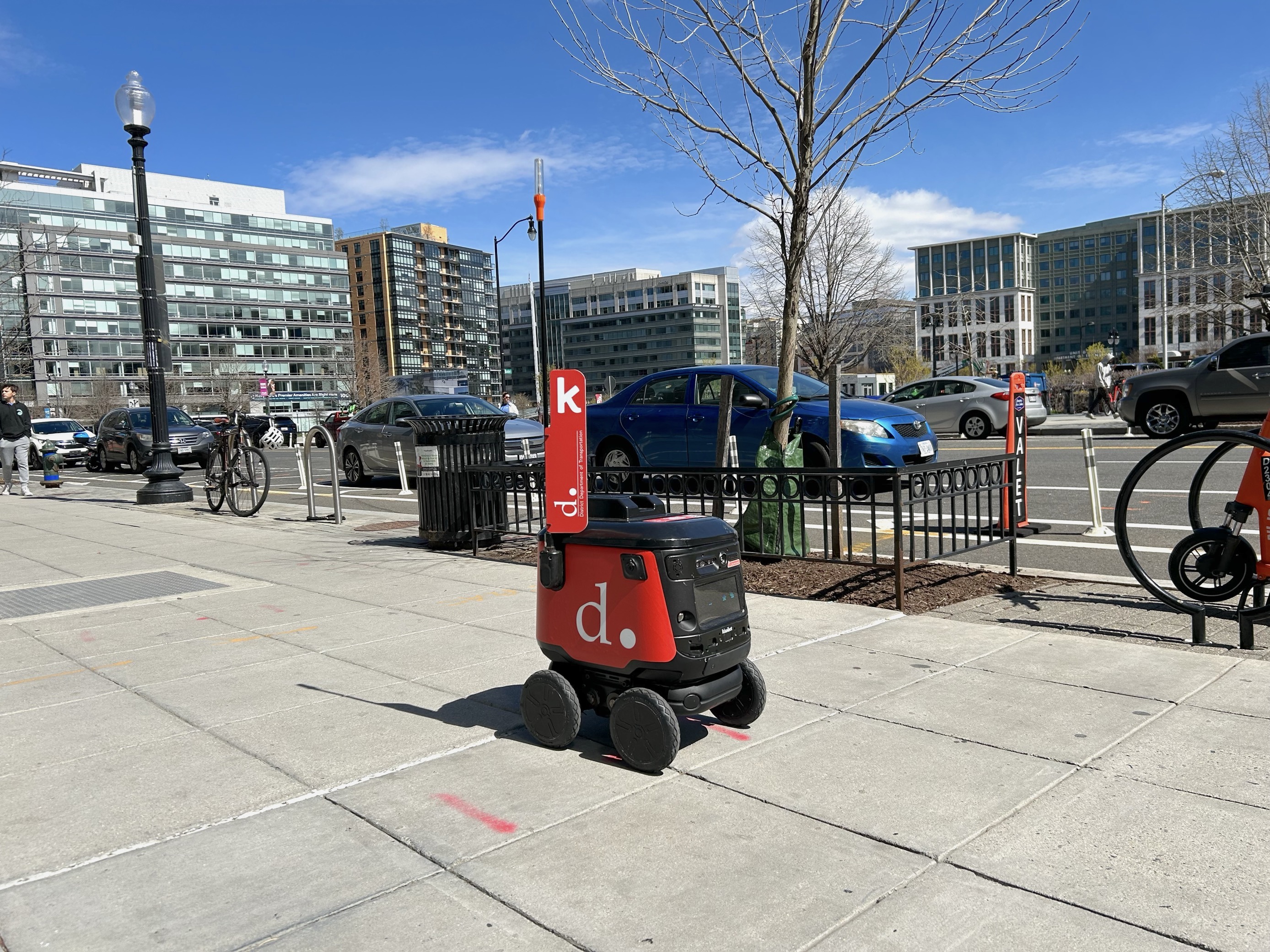 Meet DDOT’s Robot, Which They Promise Won’t Give You a Parking Ticket ...