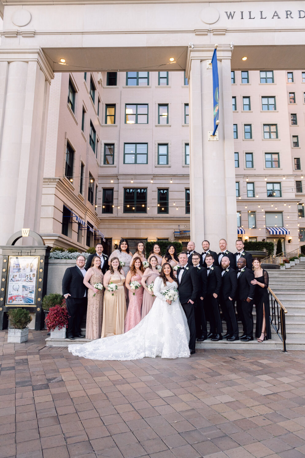 This Wedding at the Willard Featured a “Winter Elegance” Theme ...