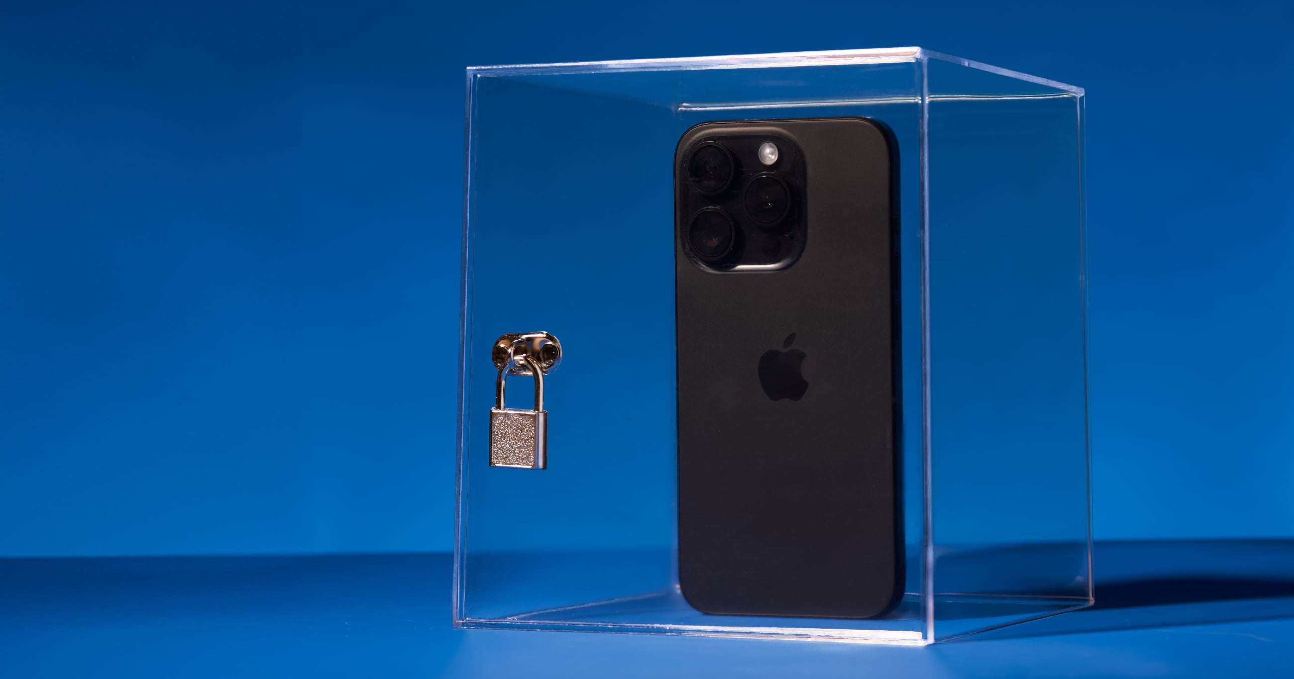 Meet the DC Tech CEO With a Flip Phone and No Social Media