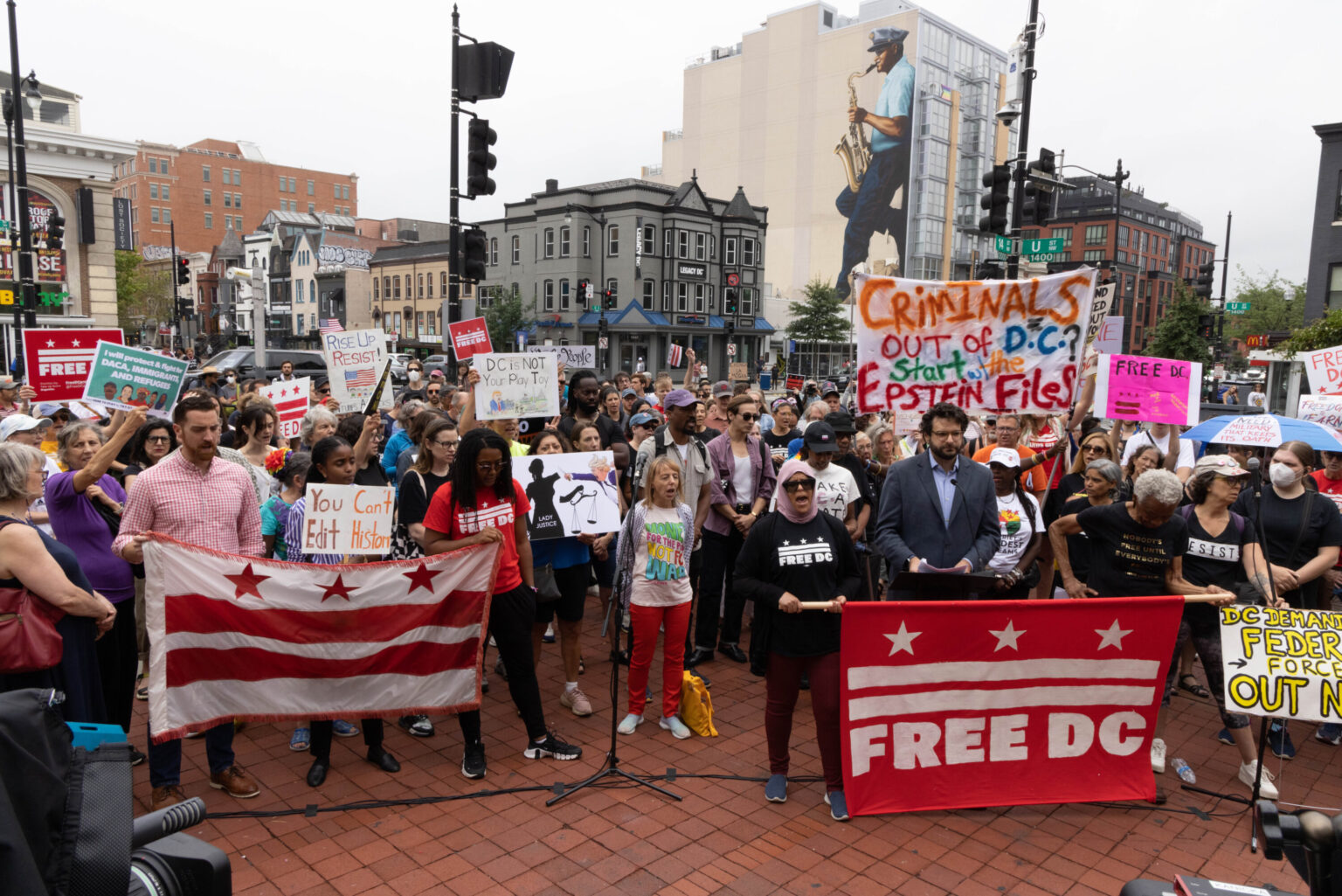 How Washingtonians Can Run, March, and Rally Against the Trump ...